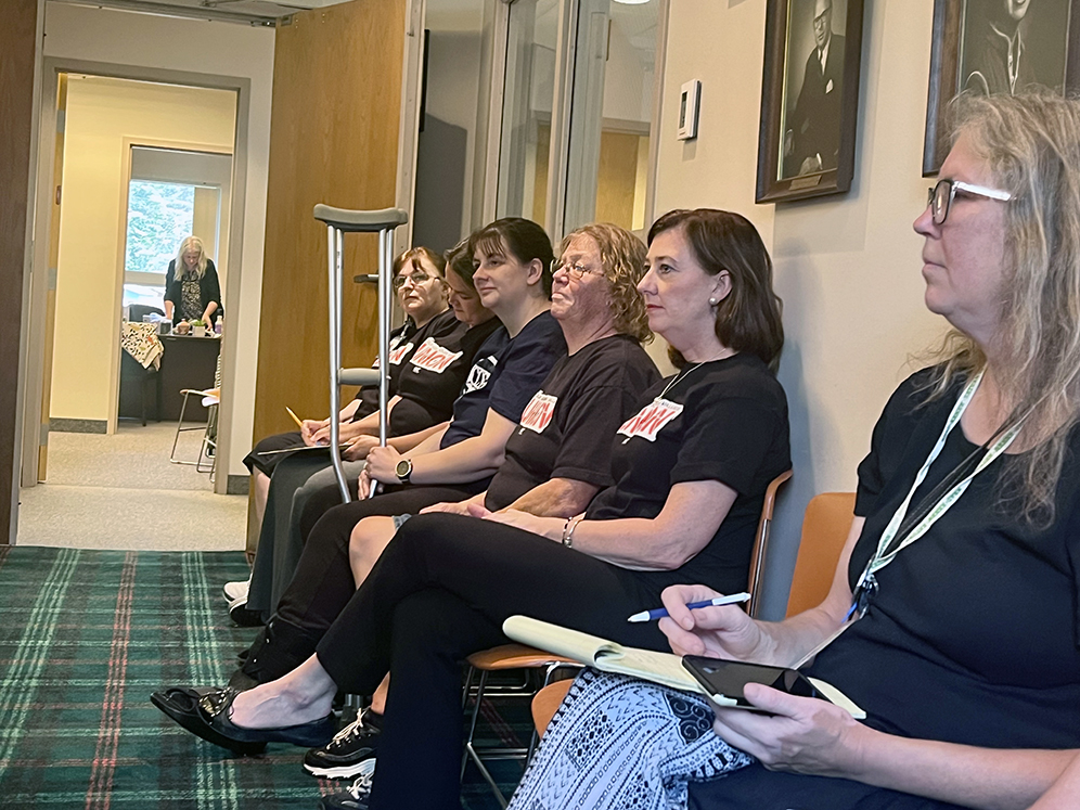 JCC adopts budget, workers seek ‘middle ground’ in contract talks ...